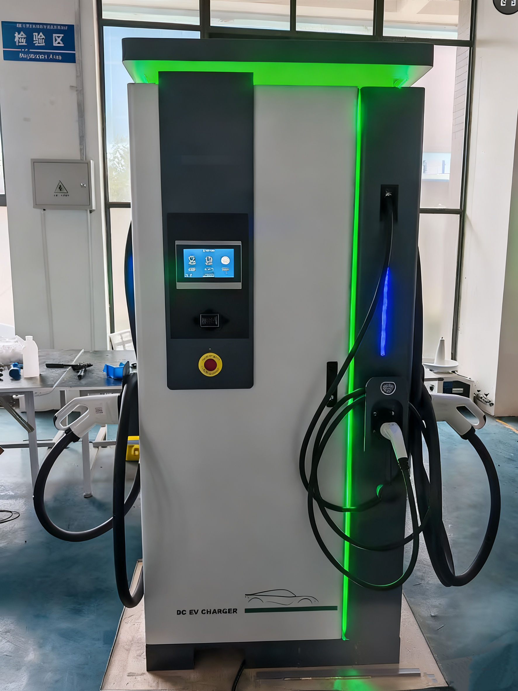 Pedestal 100KW EV Charger Ultra-Fast 3 Guns Public Charging ...